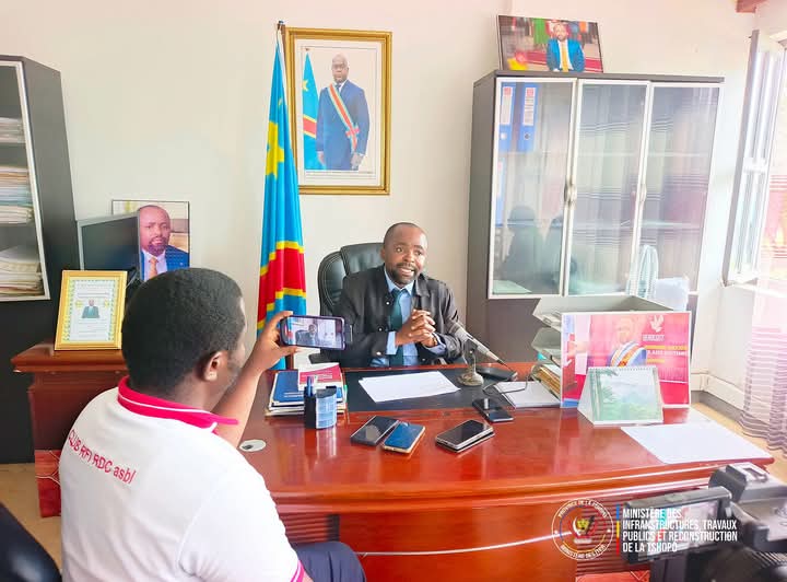 RDC : Le Ministre des Infrastructures de la Tshopo présente les projets ...